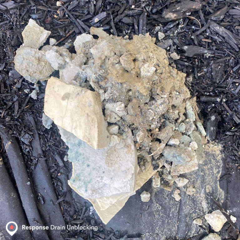 Cesspit cleaning, draining, maintenance & Installation Auckland